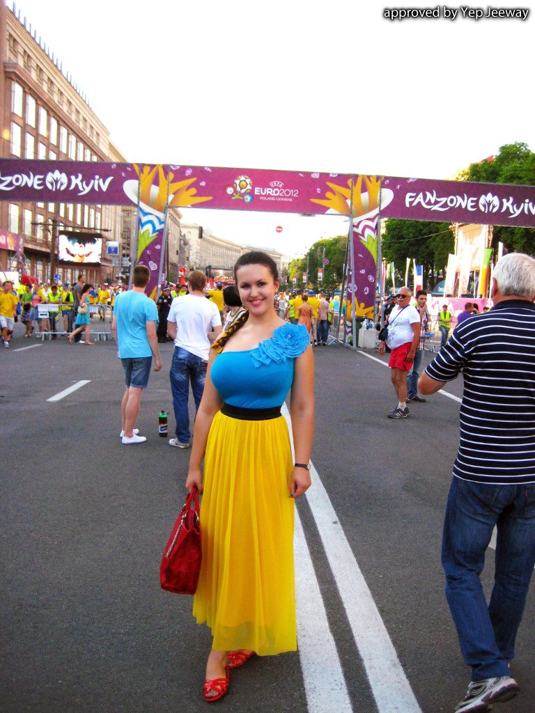 Elena R. | The Slutty Professor