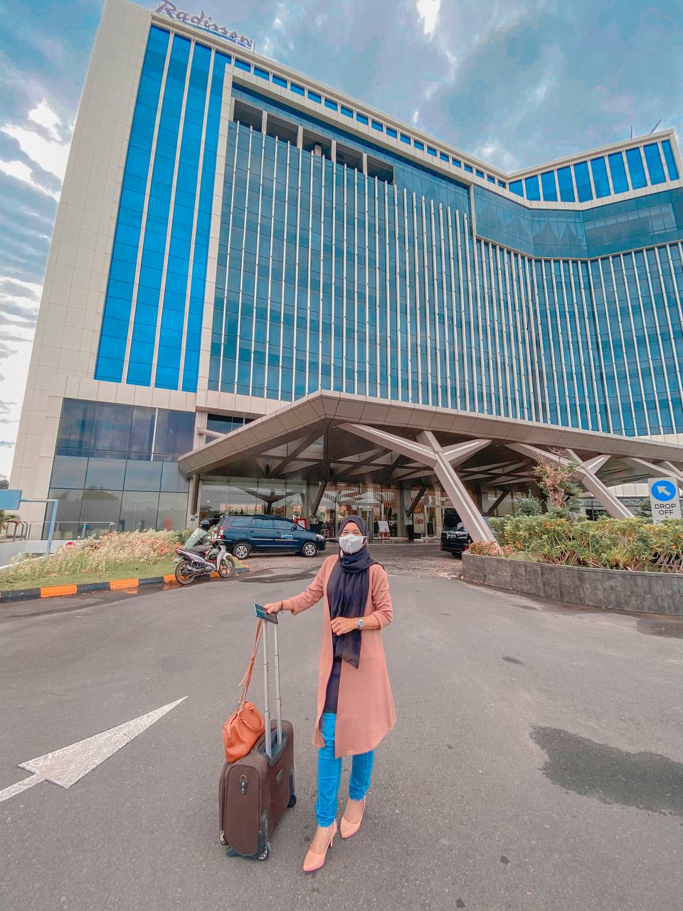 Radisson Golf And Convention Center Hotel Dengan Segala Fasilitasnya ...