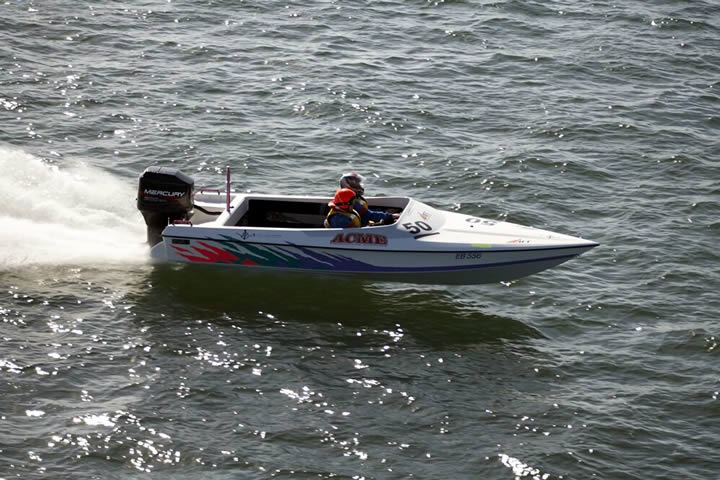 AUSSIE SKIBOATS: random; CYCLONE