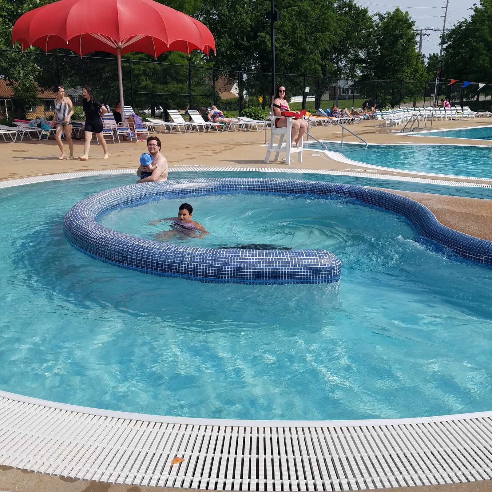 Play St. Louis: Bridgeton Crossing Family Aquatic Center, Bridgeton