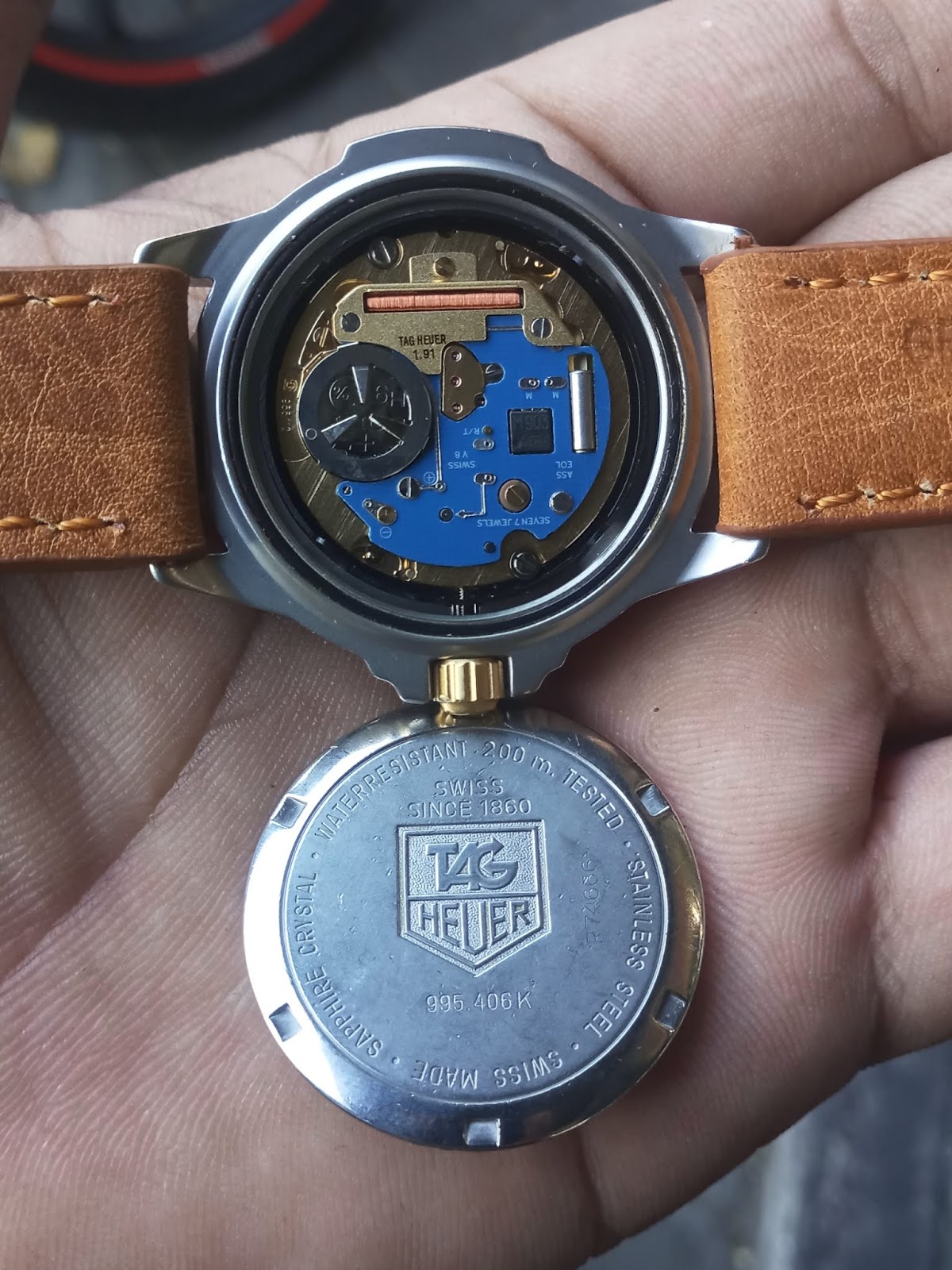 Jam tangan kuno antik dan MODERN