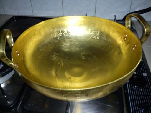 Cooking Pleasure: Cooking With My New Thai Brass Wok
