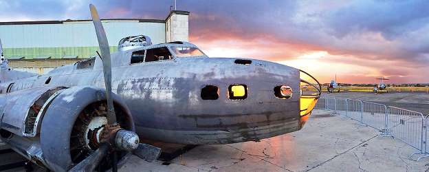 World War II in Pictures: B17-E 'Swamp Ghost'