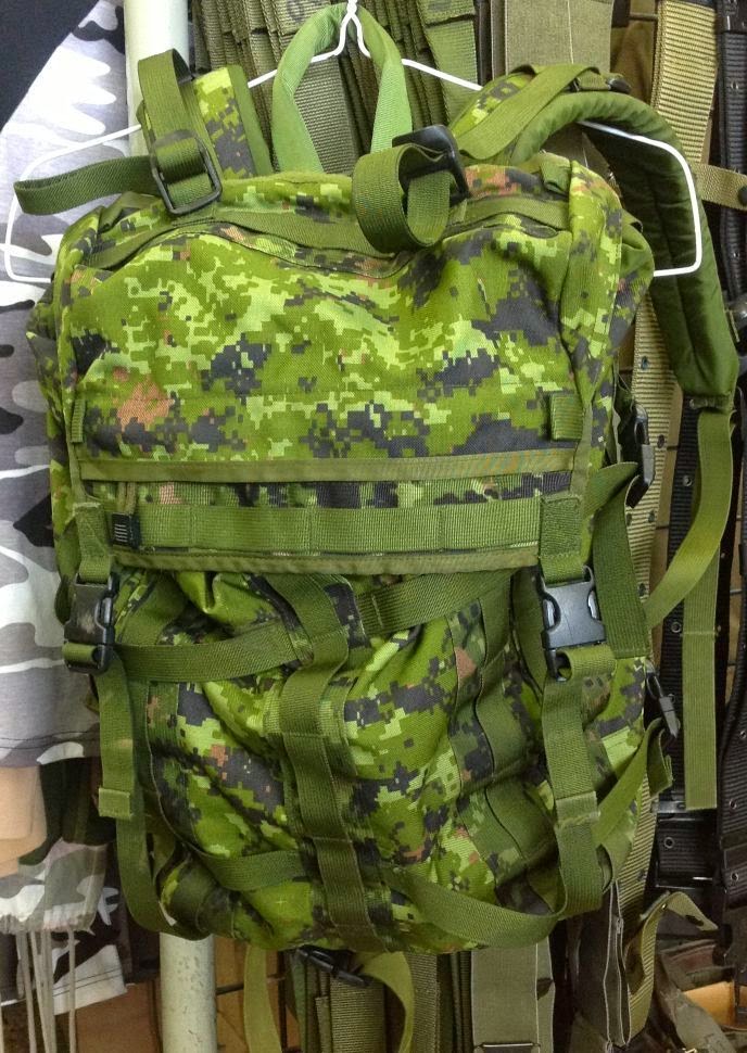 Webbingbabel: Canadian Forces Cadpat Small Pack System
