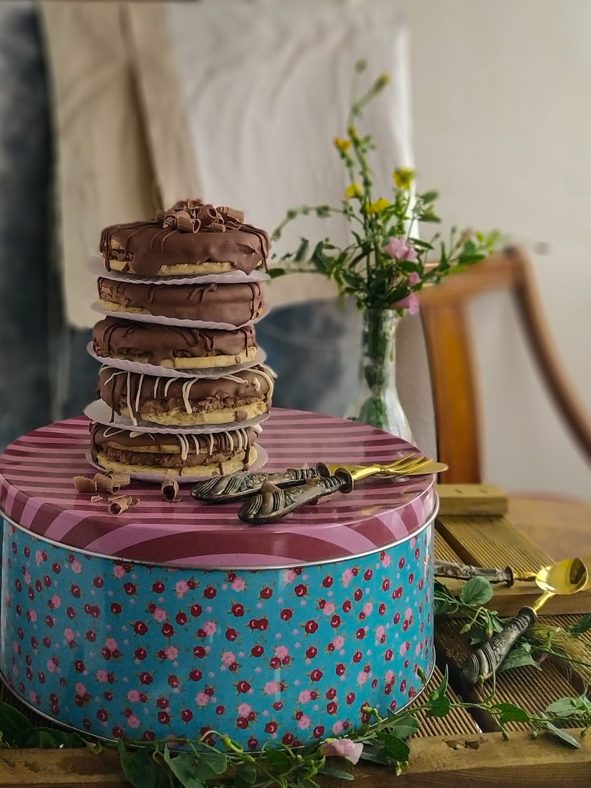 Eni's Kitchen: Ischler Cookies