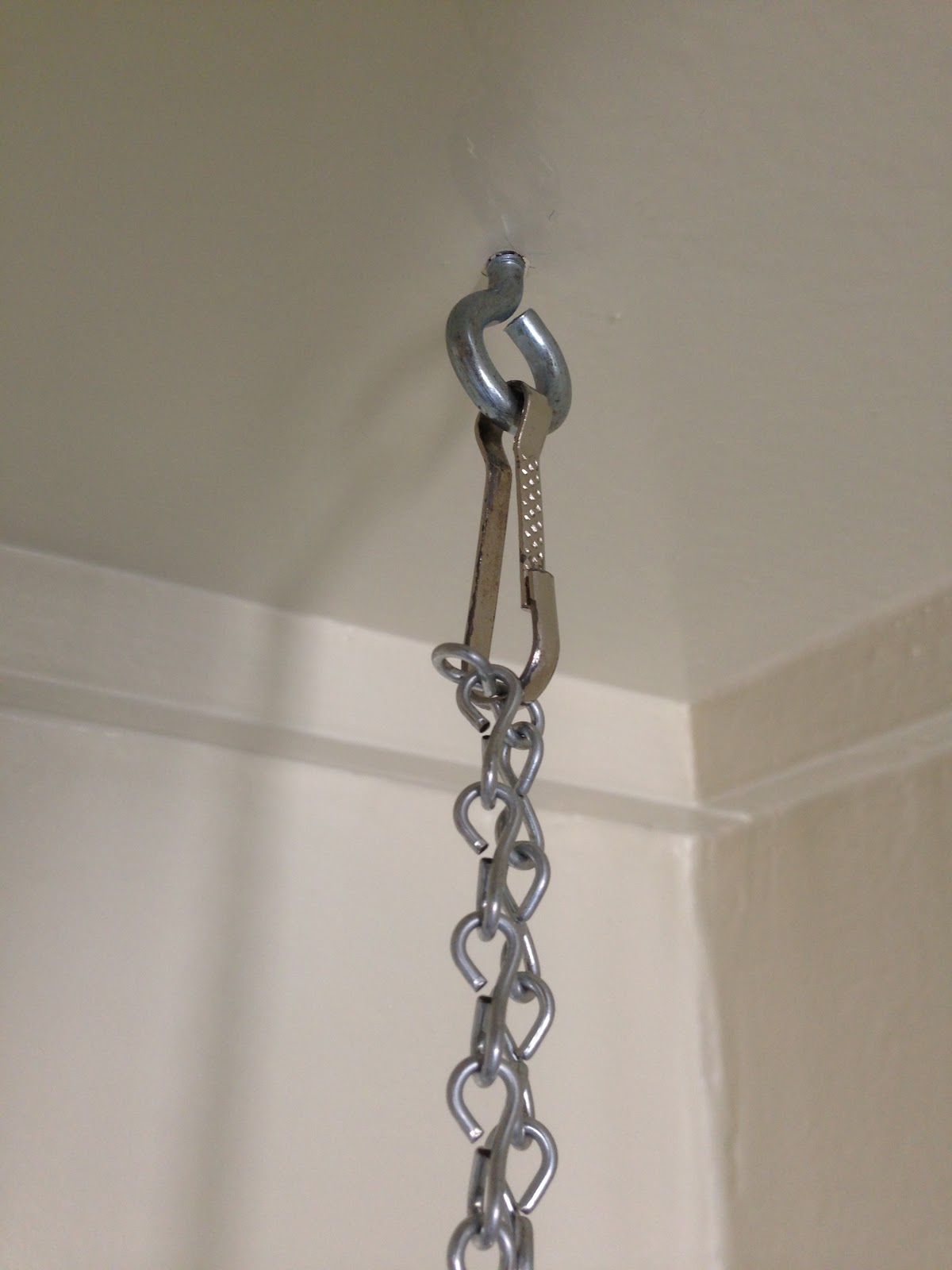 marlene b. creative: DIY: Hanging Produce Baskets.