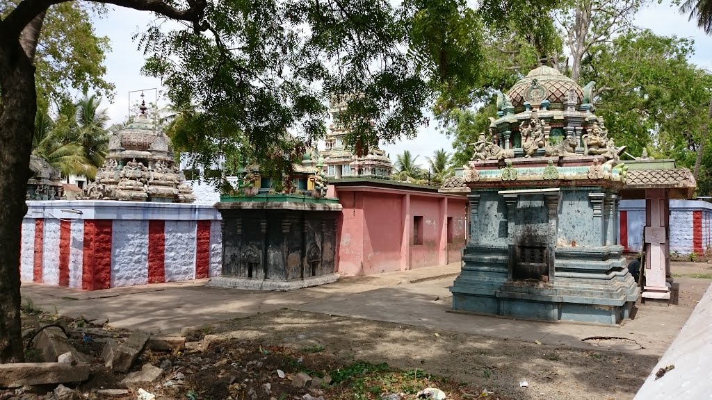 Tamilnadu Tourism: Arulmigu Srinivasaperumal Temple, Dindigul