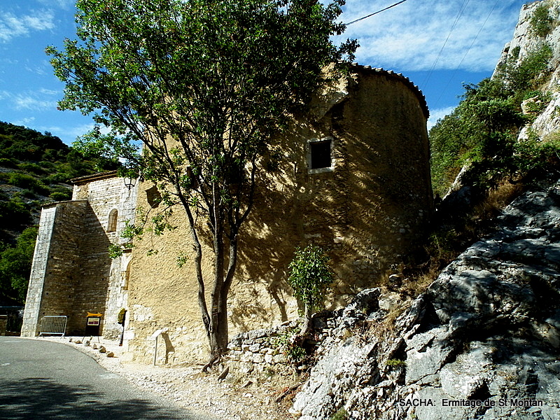 Un jour....Une photo !: Randonnée : l'ermitage de Saint Montan dans les ...