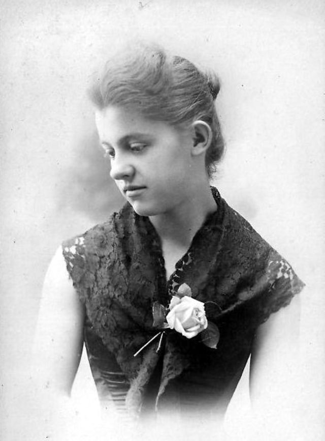 Stunning Photos of Stylish Girls That You Won't Believe They Came From ...