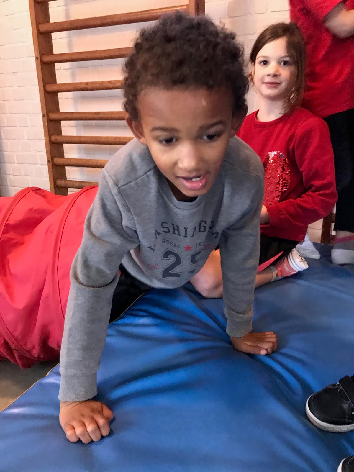 Turnles: sluipen - kruipen- klimmen en glijden