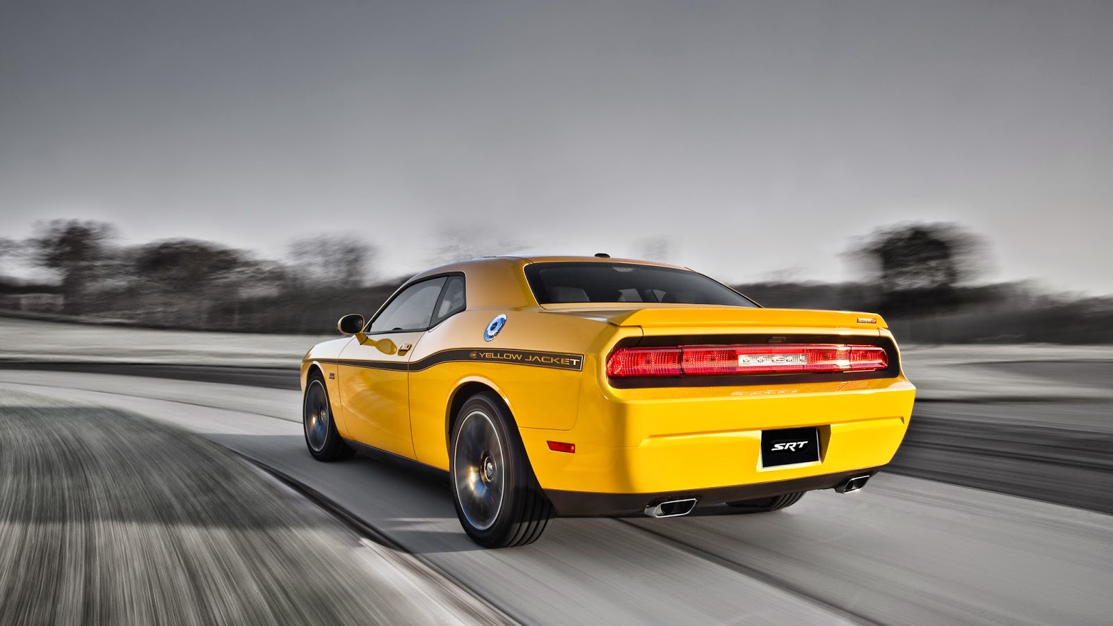 Wallpaper Mobil Dodge Chalenger SRT 392 Terbaru