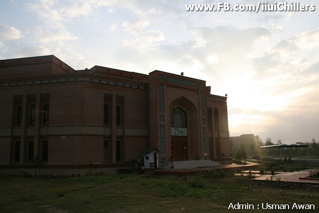 IIUI Library ~ IIUI Chillers