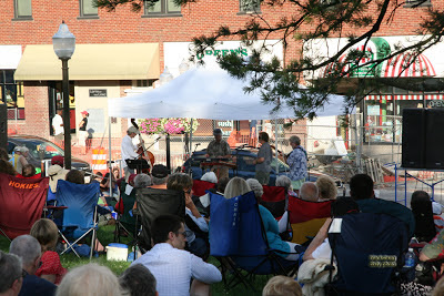Blacksburgdailyphoto: Small town summer concert