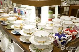 Perhotelan: Chinaware