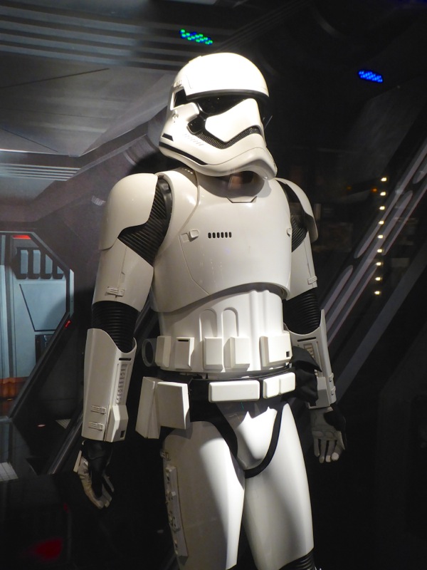 Hollywood Movie Costumes and Props: John Boyega's Finn costume and ...
