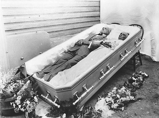 dyzfunction: post mortem photography