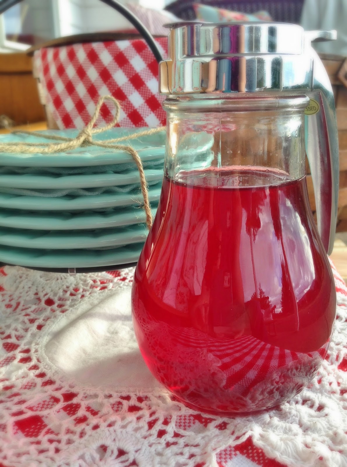 How to make strawberry simple syrup (and 7 fun ways to use it this ...