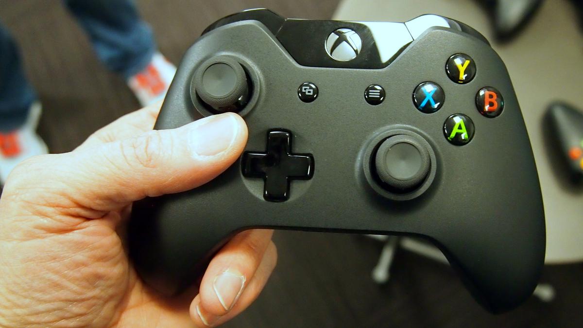 Two different types of xbox one controller material? Anyone else notice ...