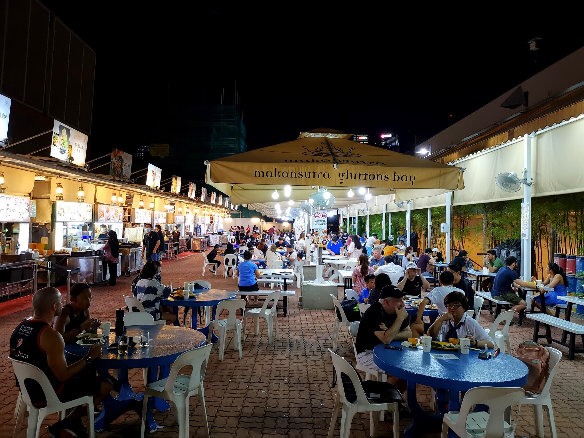 Makansutra Gluttons Bay Buffet. All You Can Eat A La Carte Zi Char for ...