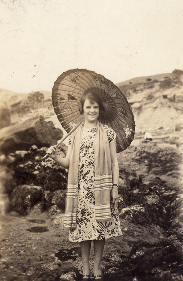 My piece of the past: Dorothy Eleanor Paulson Carter (1901-1981)