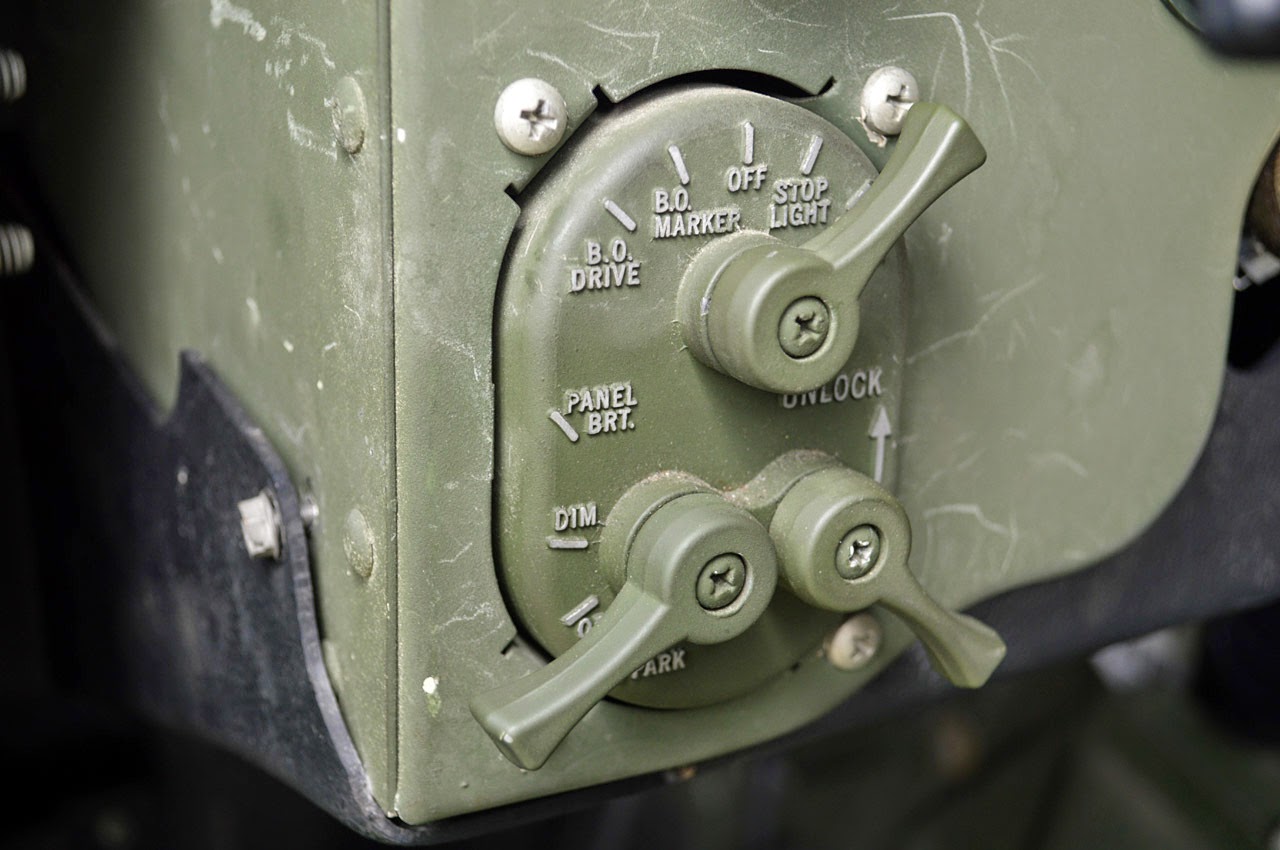 US Army Humvee Driver: Driven to Work Photos - Latest Auto Design