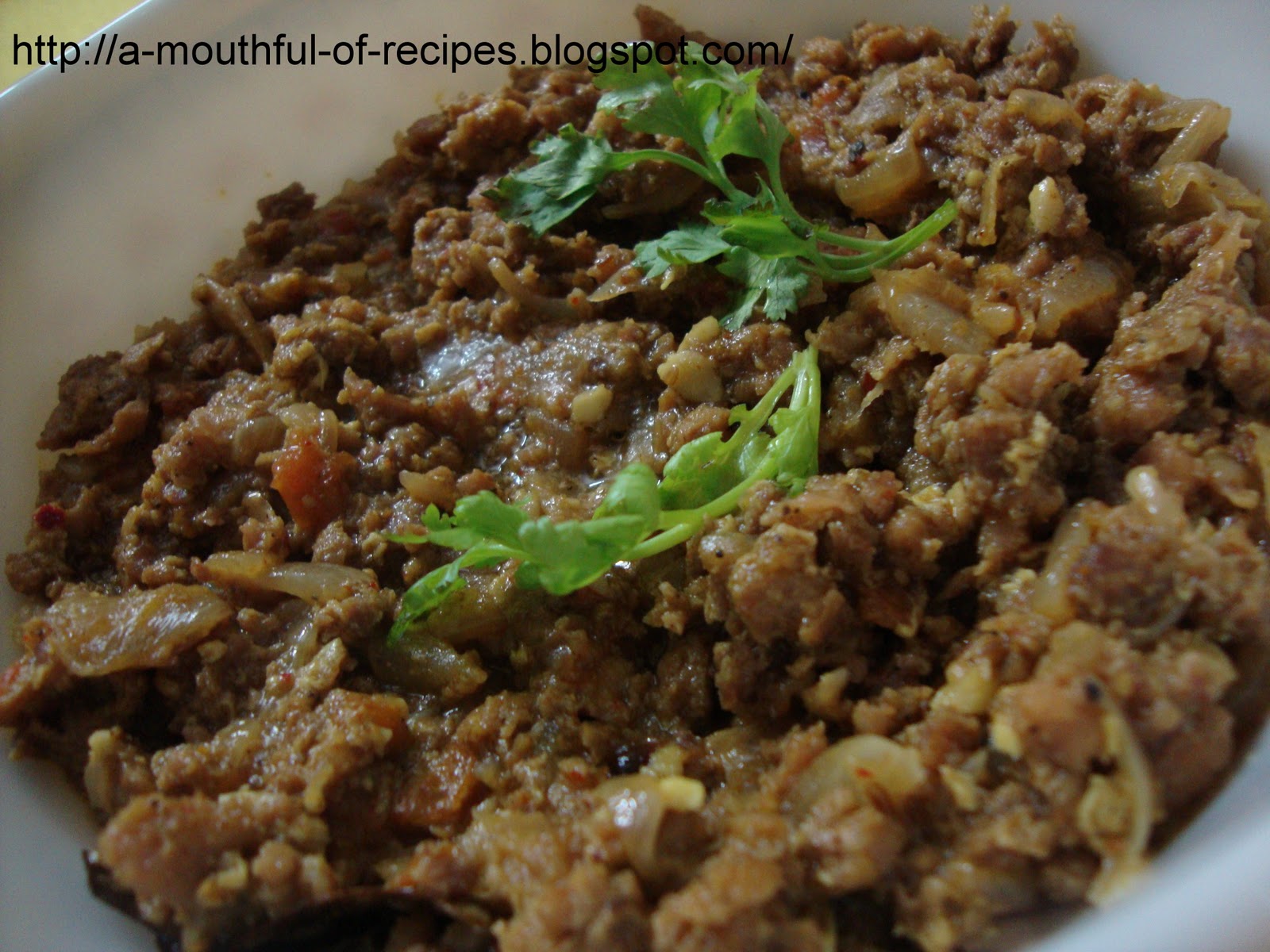 A Mouthful Of Recipes: Mughlai Chicken Kheema Lajawab