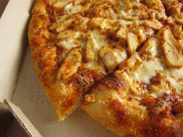 Review: Pizza Hut's "Get Curried Away" Crust