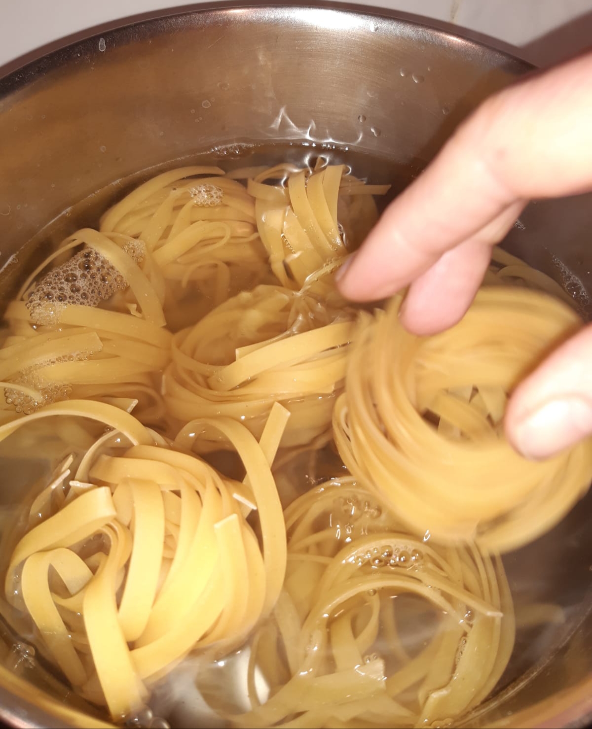 Cocina Basica y Fresca: NIDOS DE PASTA CON VERDURAS Y LOMO CRUJIENTE CBF@