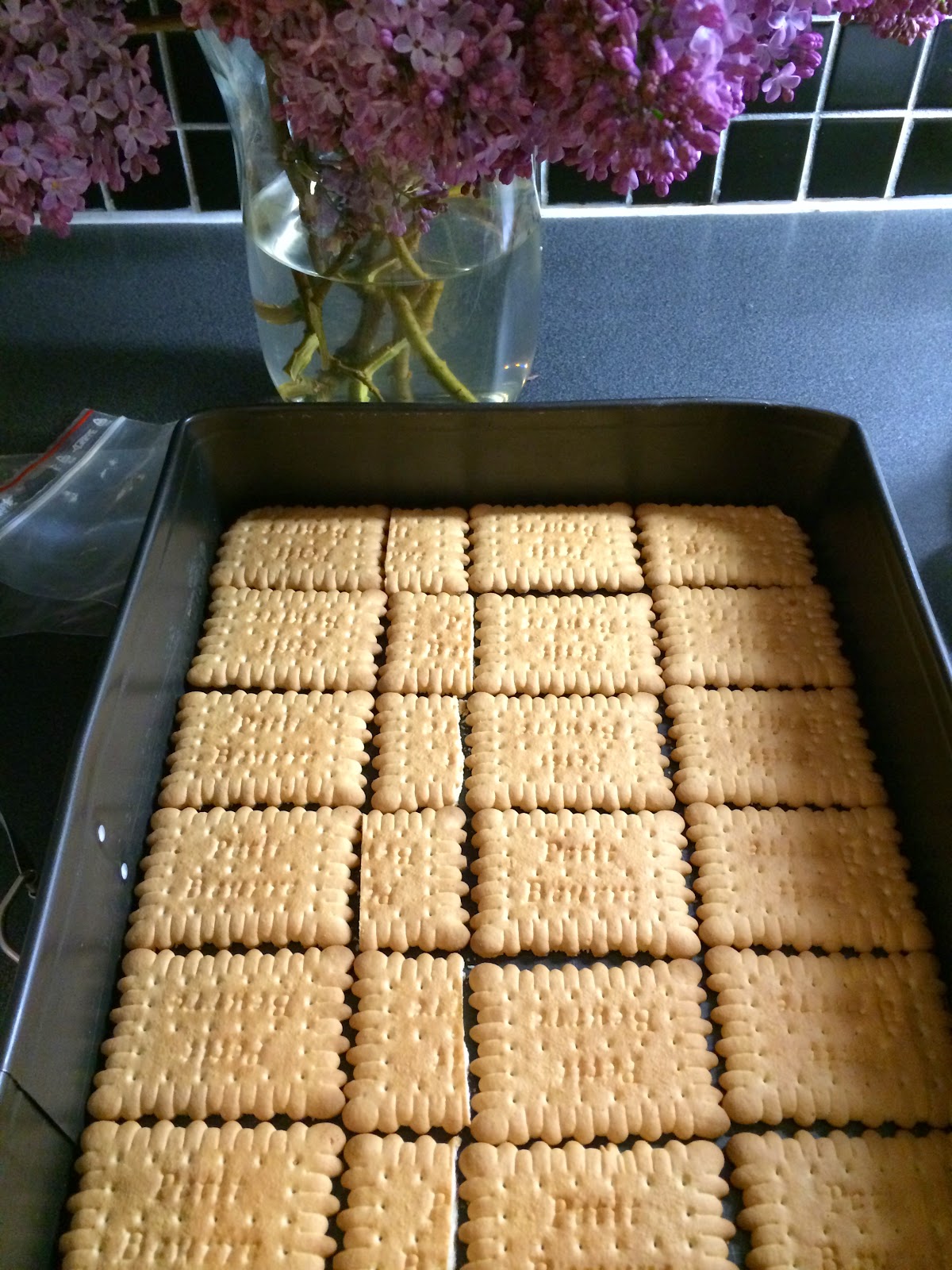 U Jadrankinom malom svetu: Kolac od keksa i jabuke