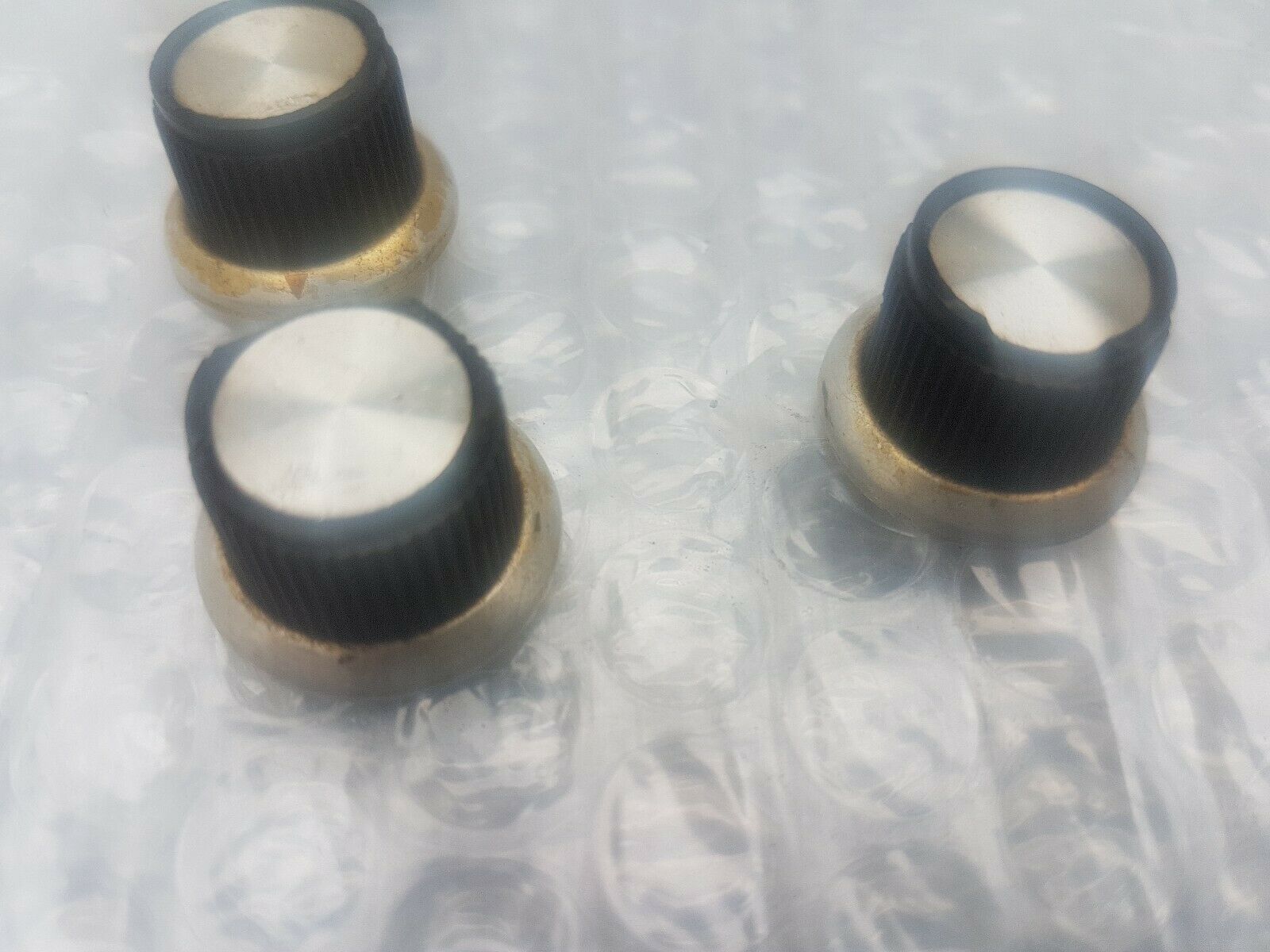 MATRIXSYNTH: ROLAND SH 5 SYNTHESIZER KNOBS