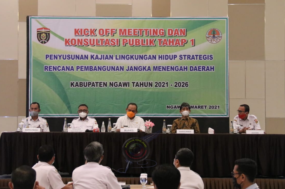 Pelaksanaan Kick Off Meeting dan Konsultasi Publik Tahap 1 Dinas Lingkungan Hidup - Jurnal ...