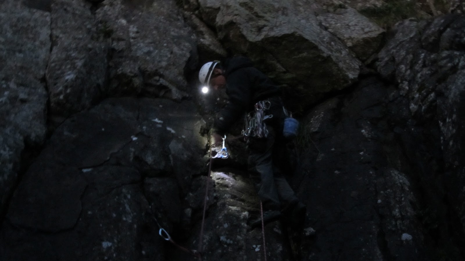 A J Thorley Mountaineering: Neilston Quarry 21st September 2012