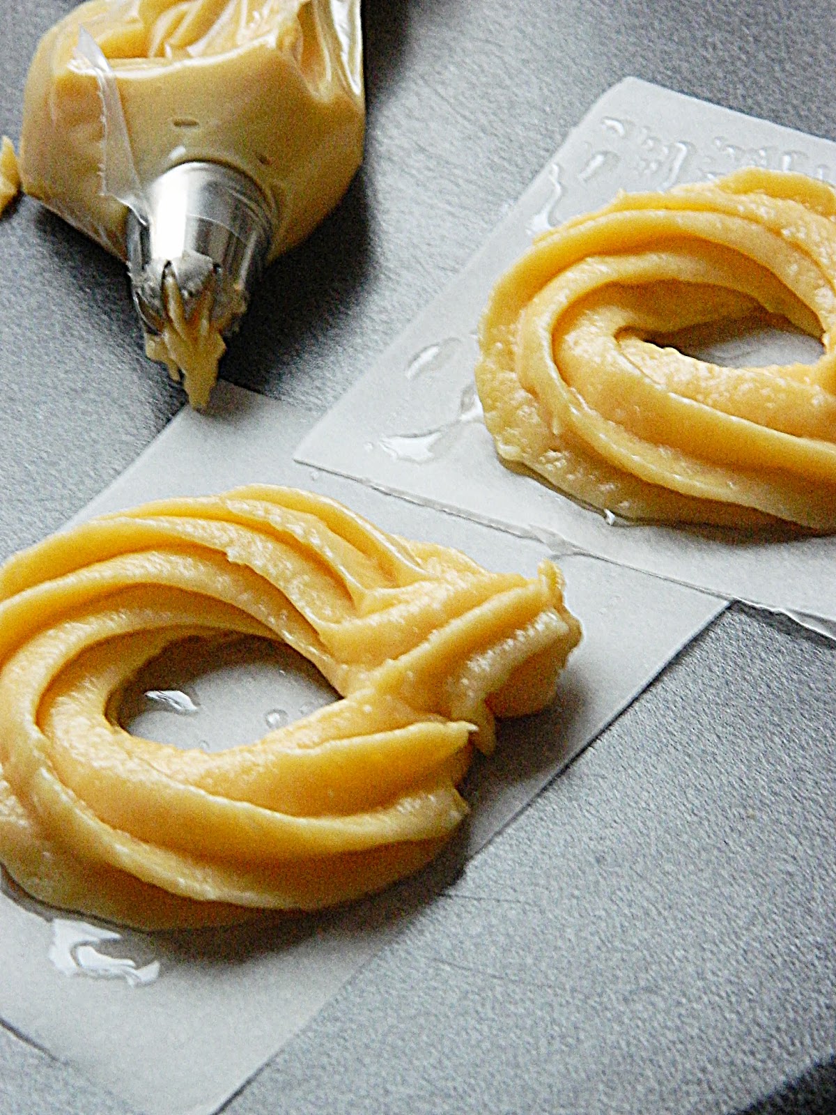 Dr Ola's kitchen: German Crullers. Spritzkuchen