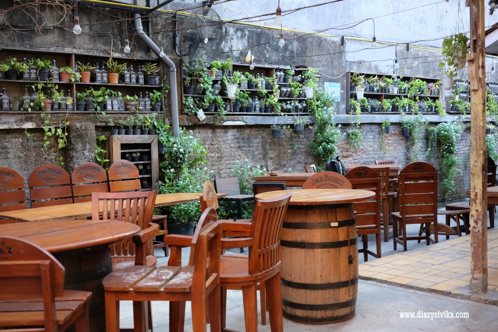 Menikmati Afternoon Tea Dilmah di Our Bar Surabaya - Food, Travel and ...