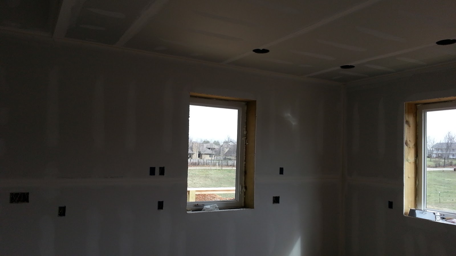 Insulated Concrete Forms TF Systems house: Soffit finished, mason work ...