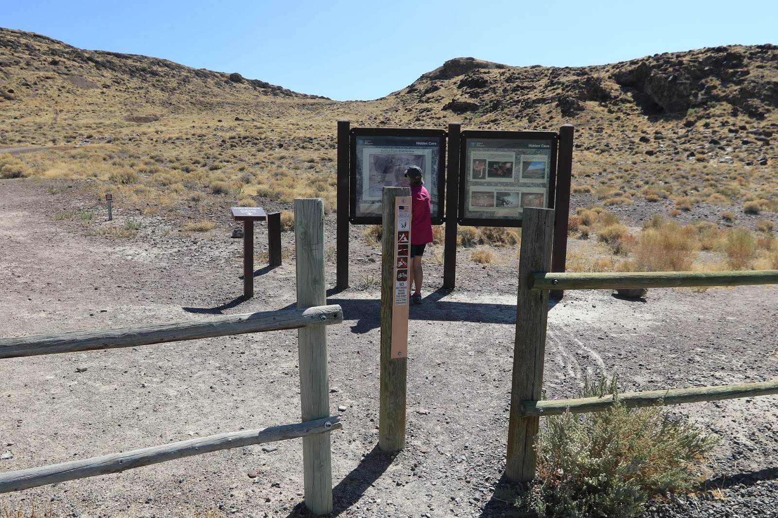 gjhikes.com: Grimes Point Hidden Cave