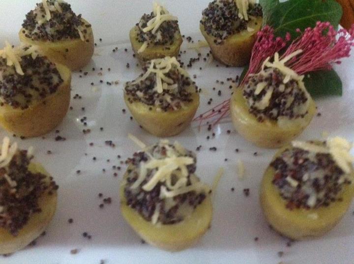 Irina C. Herrera La Cocinera Peruana: Papas asadas rellenas de puré con ...