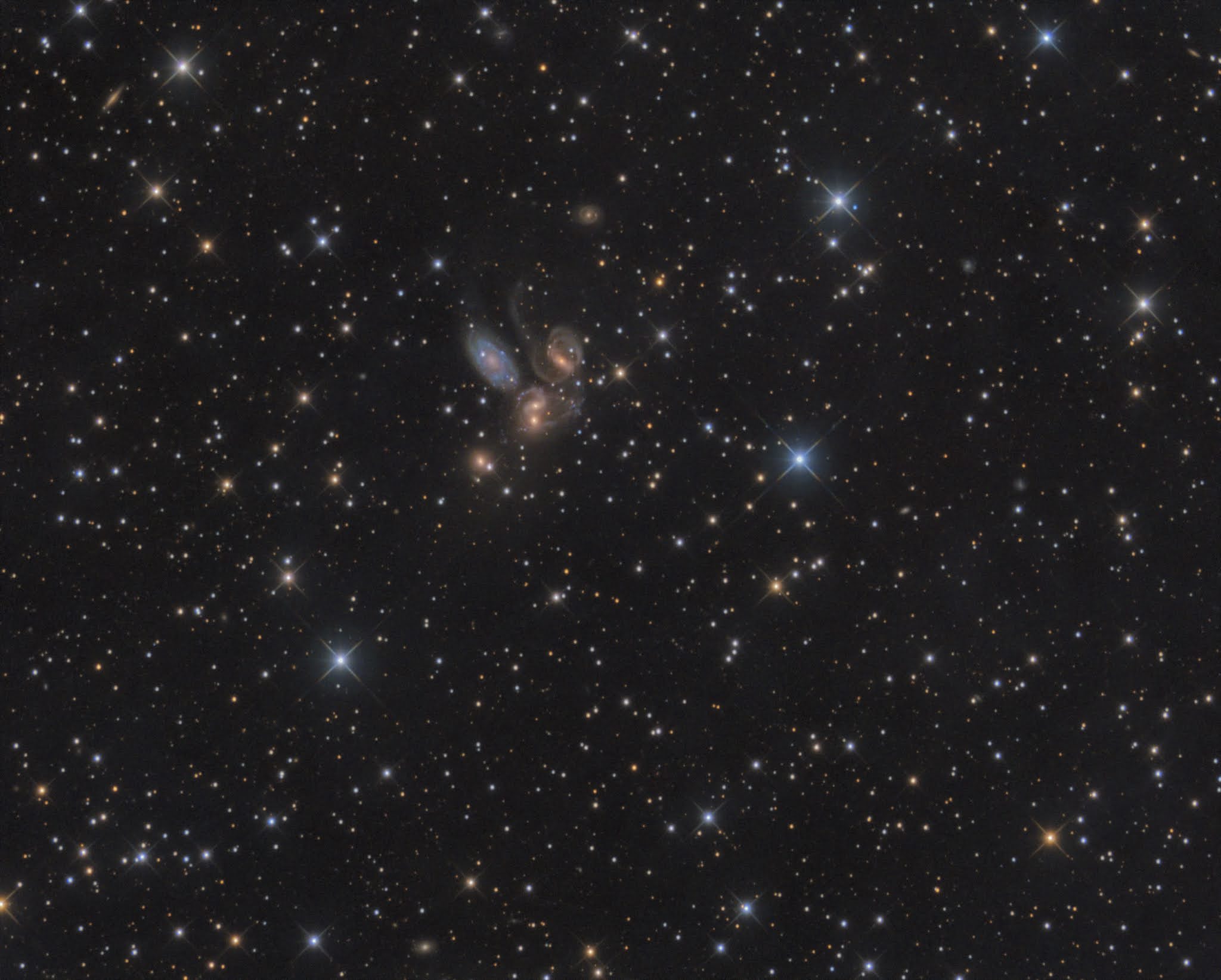 出前一丁 公仔麵天文台: Stephan's Quintet(ngc 7317/7318/7319/7320)/史蒂芬五重奏 雲南雙子天文莊園 ...