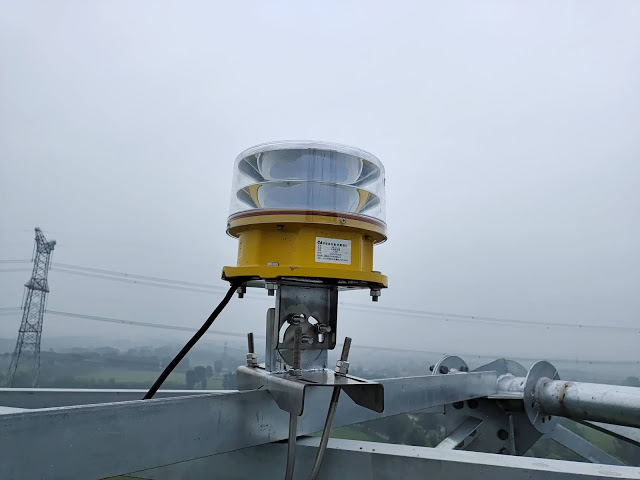 Obstruction lighting for pylons, lattice and steel towers