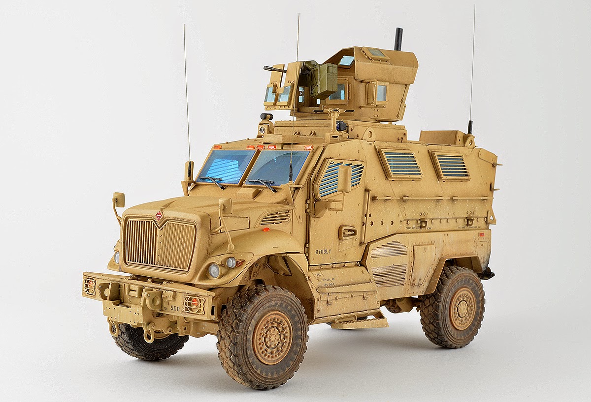 Pin-Up Miniatures Studio: Maxx Pro MRAP - 1/35 KINETIC