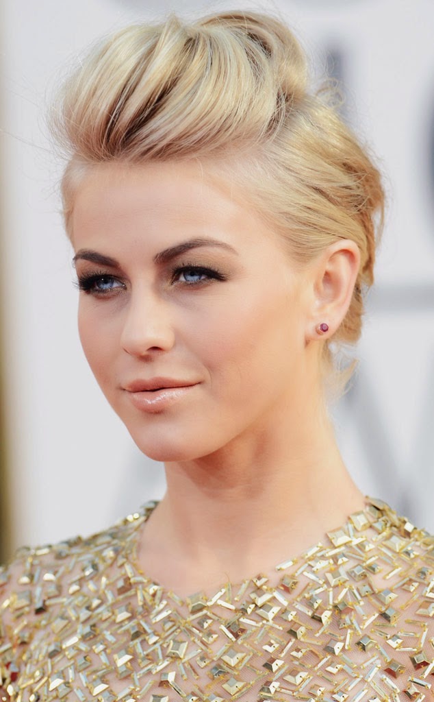 Celebrity Style Gallery: Julianne Alexandra Hough