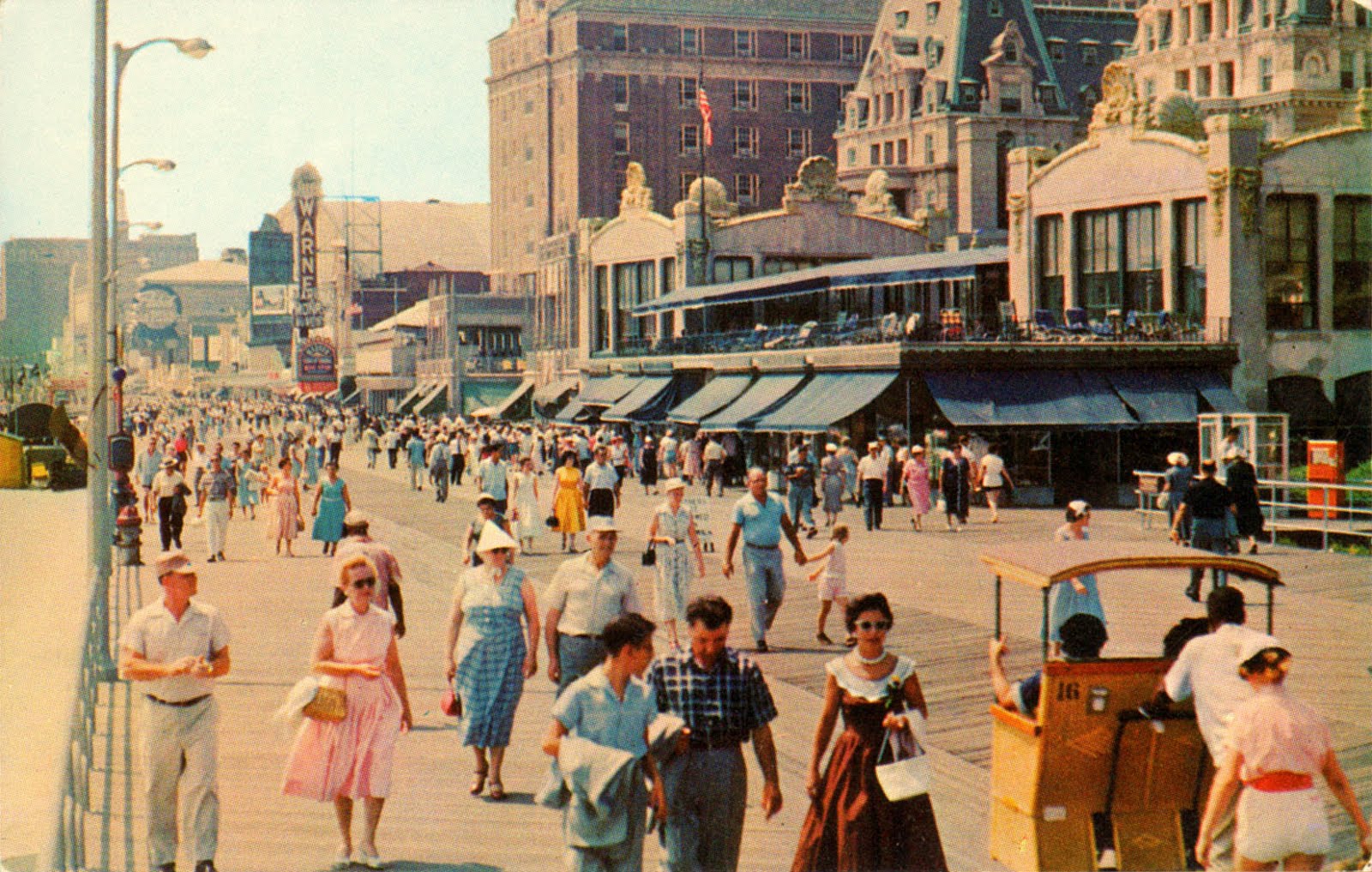 19 Wonderful Color Photos Capture Scenes of the Atlantic City Beach and ...
