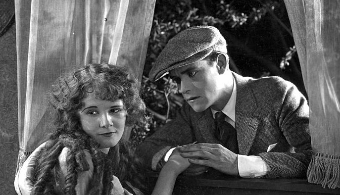 A atriz Lucille Ricksen, morta aos 14 anos de idade, tornou-se símbolo ...