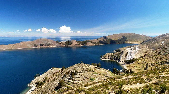Lake Titicaca - The Highest Navigable Lake In The World ~ Amazing World ...