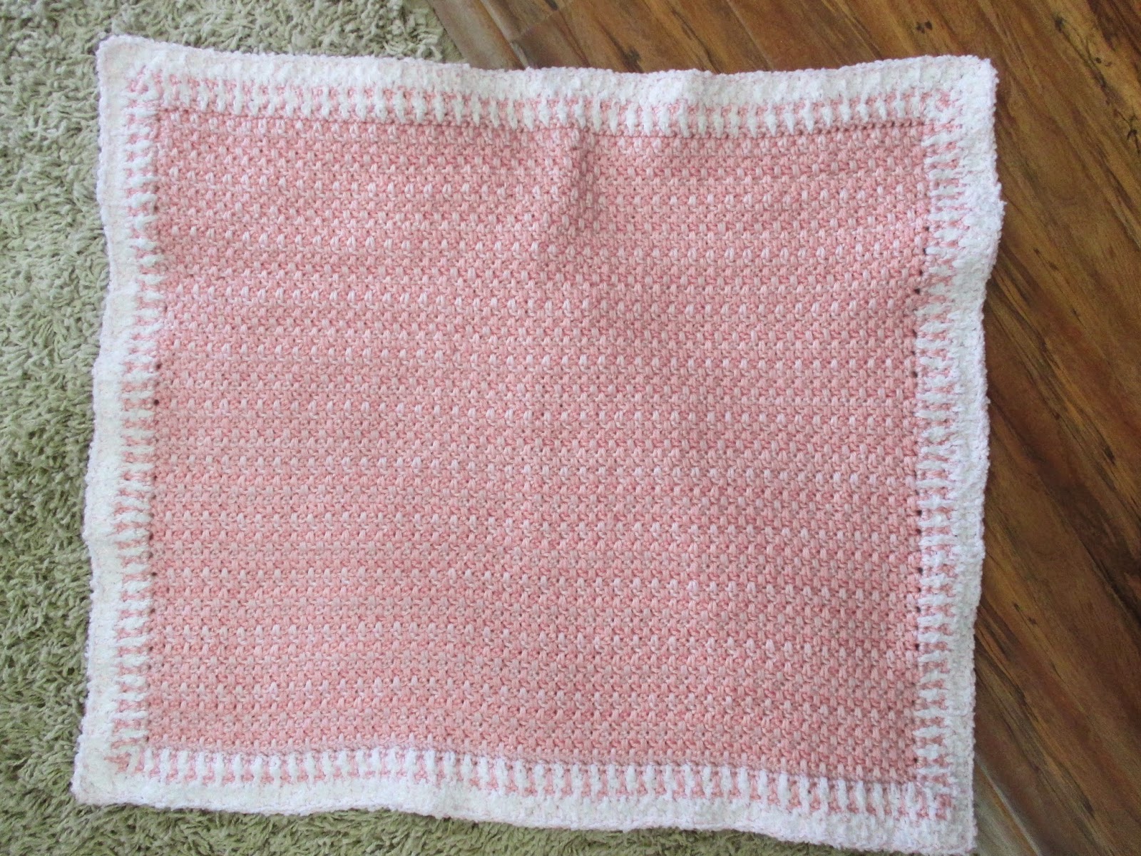 Living Well with SuziQue: Interlocking Rows: Free Crochet Afghan Pattern