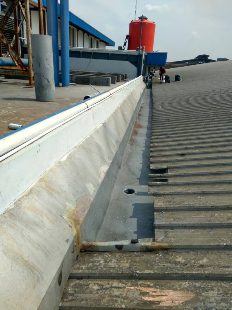 PT.BIOGIN FIBERTECH: Perbaikan talang air gudang Gutter fibreglass ...