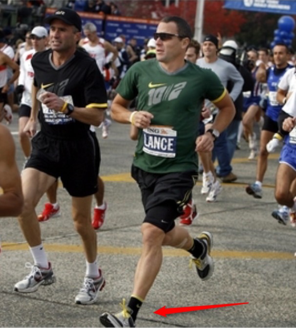 LE PLAISIR DE COURIR / COURIR LEGER - LIGHT FEET RUNNING: 39. (english ...