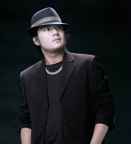 M y a n m a r H u n k s: Han Zar Moe Win