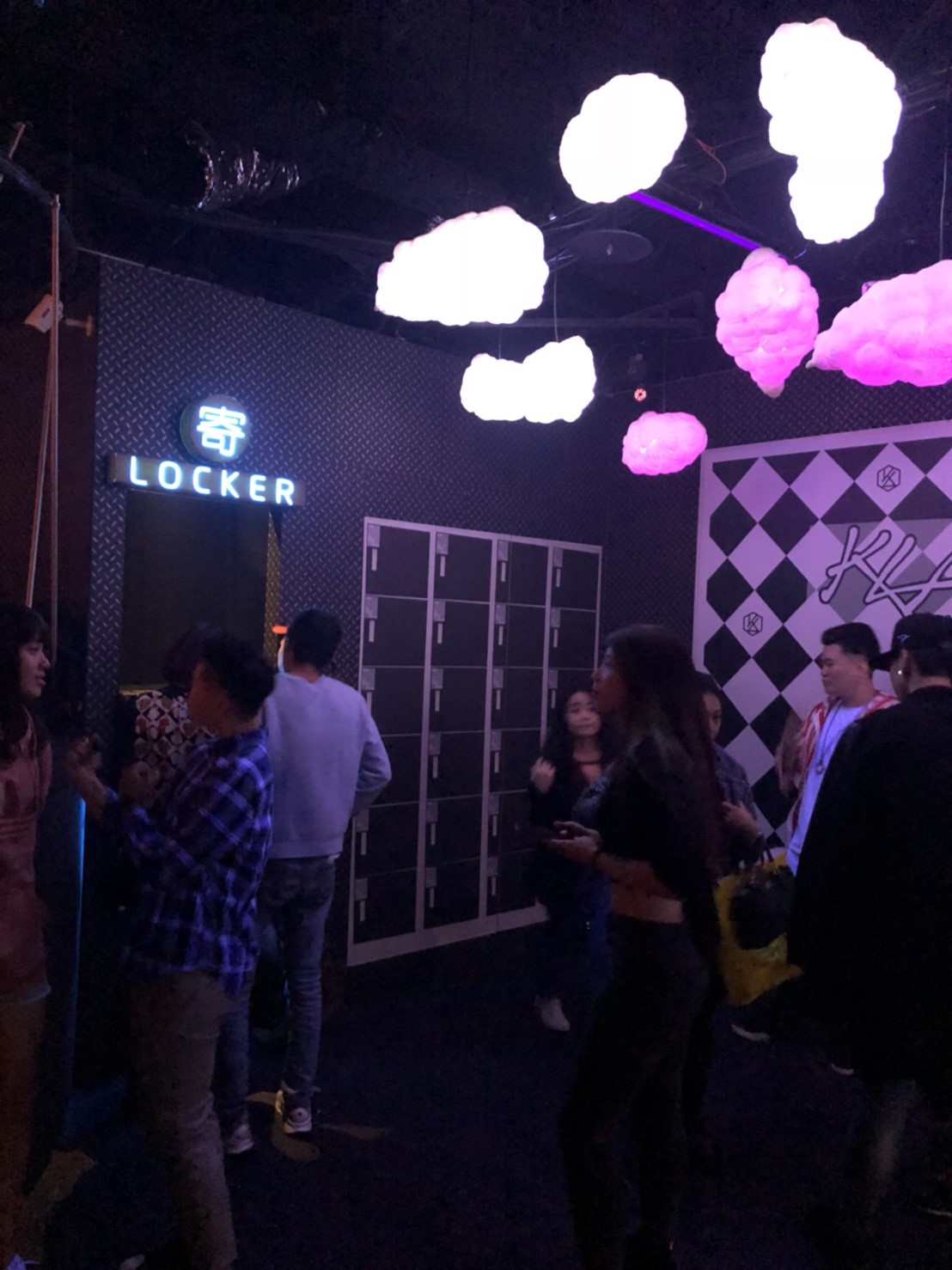 2020台北夜店全店專訂包廂/卡座 Ruff Babe18 Wave KLASH IKON 優惠諮詢: 台北時尚夜店TAIPEI ...