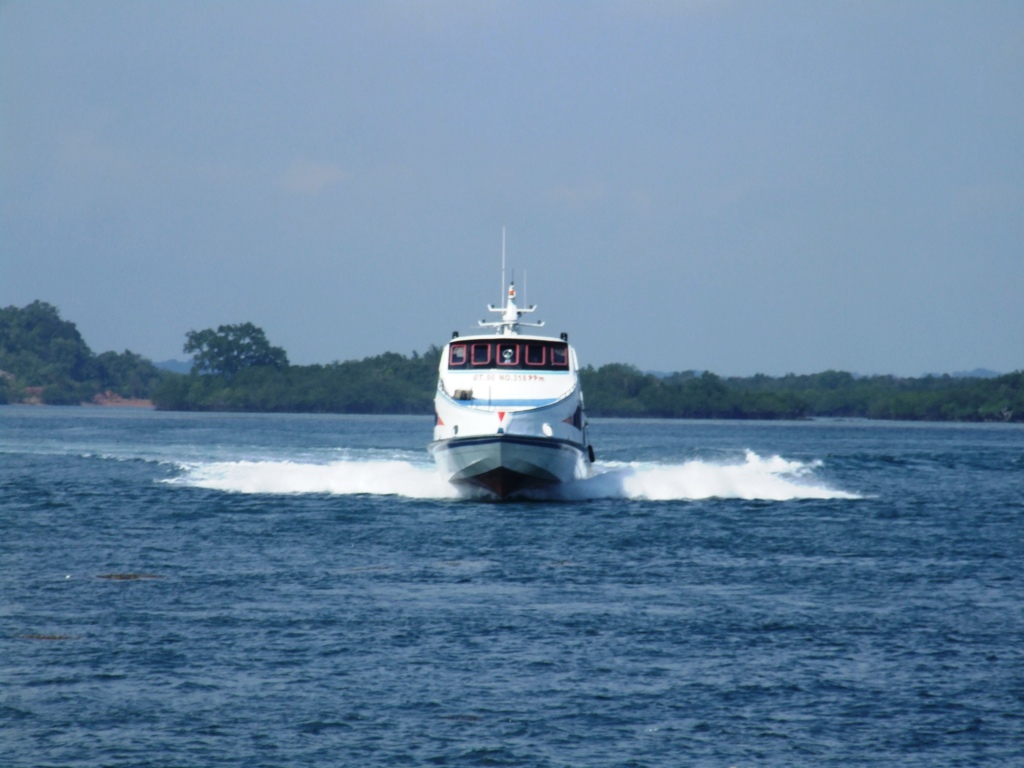 Dreamtime Sail: On to Malaysia – the final sea passage